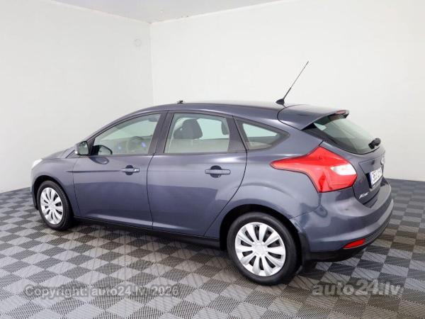 Pelēks Ford Focus 2011 Tallina, ar dzinēja tilpumu 1.60 L un nobraukumu 194 tūkst. km par 2499 €, foto 4 vietnē AUTOMOTO.COM.LV
