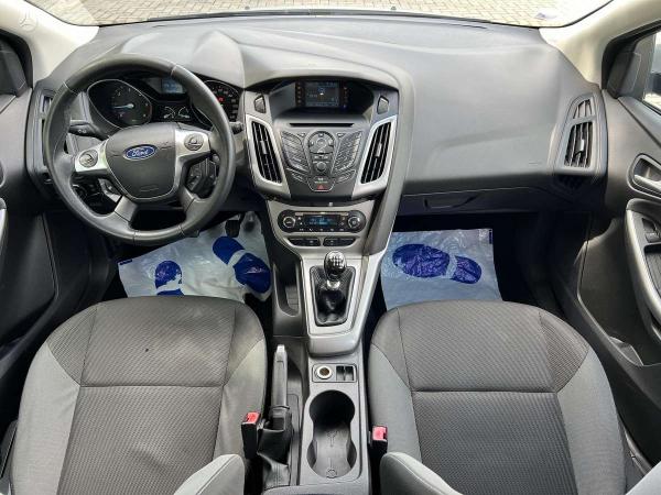 Grey Ford Focus 2011 in Taurage, with an engine capacity of 1.60 L and mileage of 264 thousand km for 2999 €, photo 9 on AUTOMOTO.COM.LV