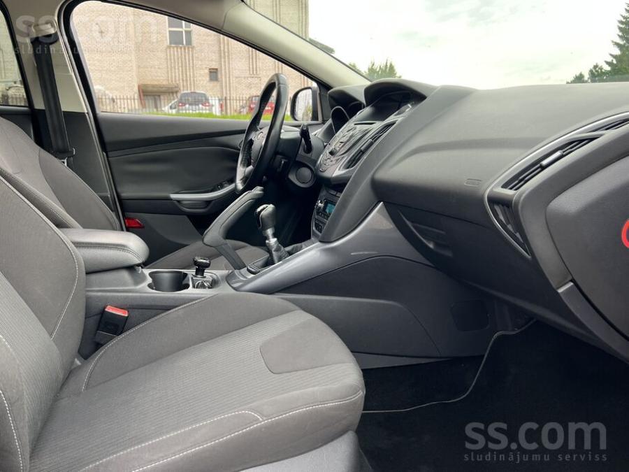 Pelēks Ford Focus 2011 Tukums, ar dzinēja tilpumu 1.60 L un nobraukumu 0 tūkst. km par 3790 €, foto 10 vietnē AUTOMOTO.COM.LV
