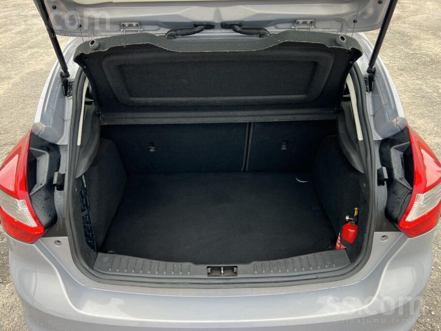 Pelēks Ford Focus 2011 Tukums, ar dzinēja tilpumu 1.60 L un nobraukumu 0 tūkst. km par 3790 €, foto 17 vietnē AUTOMOTO.COM.LV