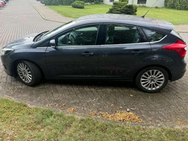 Pelēks Ford Focus 2011 Kauņa, ar dzinēja tilpumu 0.00 L un nobraukumu 258 tūkst. km par 2300 €, foto 4 vietnē AUTOMOTO.COM.LV