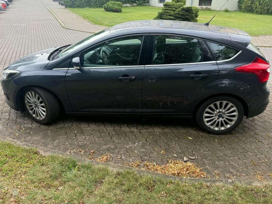 Grey Ford Focus 2011 in Kaunas, with an engine capacity of 0.00 L and mileage of 258 thousand km for 2300 €, photo 5 on AUTOMOTO.COM.LV