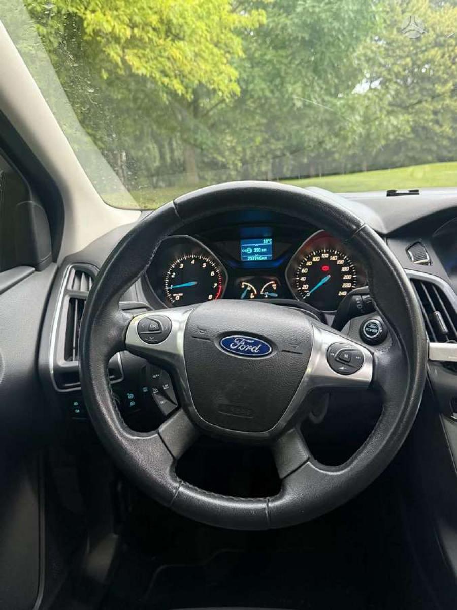 Grey Ford Focus 2011 in Kaunas, with an engine capacity of 0.00 L and mileage of 258 thousand km for 2300 €, photo 10 on AUTOMOTO.COM.LV