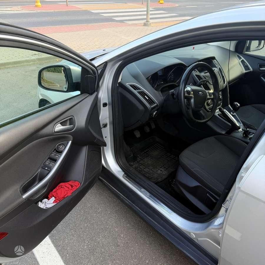 Pelēks Ford Focus 2011 Zarasai, ar dzinēja tilpumu 1.56 L un nobraukumu 275 tūkst. km par 3200 €, foto 7 vietnē AUTOMOTO.COM.LV