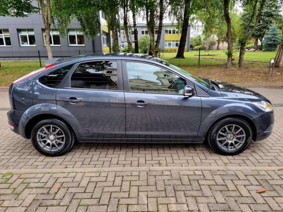 Grey Ford Focus 2011 in Jonava, with an engine capacity of 1.56 L and mileage of 288 thousand km for 2499 €, photo 7 on AUTOMOTO.COM.LV