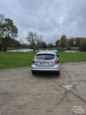 Grey Ford Focus 2011 in Kelme, with an engine capacity of 1.60 L and mileage of 309 thousand km for 900 €, photo 4 on AUTOMOTO.COM.LV