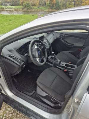 Grey Ford Focus 2011 in Kelme, with an engine capacity of 1.60 L and mileage of 309 thousand km for 900 €, photo 7 on AUTOMOTO.COM.LV