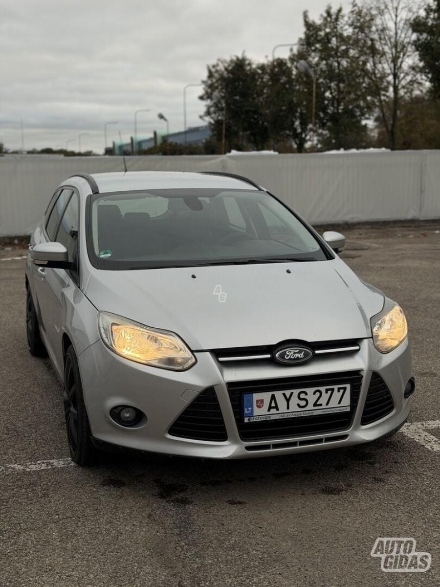 Grey Ford Focus 2011 in Kaunas, with an engine capacity of 1.60 L and mileage of 305 thousand km for 2400 €, photo 6 on AUTOMOTO.COM.LV