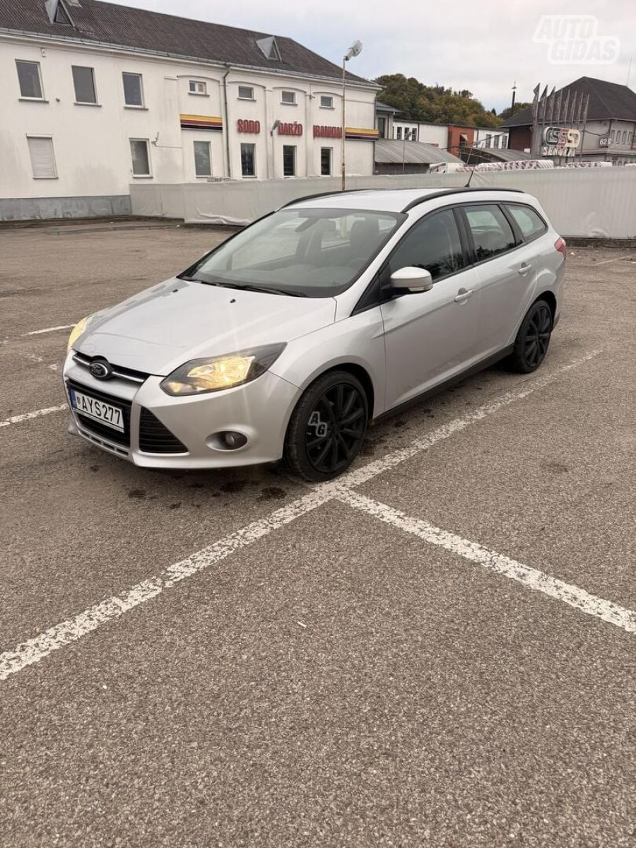 Grey Ford Focus 2011 in Kaunas, with an engine capacity of 1.60 L and mileage of 305 thousand km for 2400 €, photo 8 on AUTOMOTO.COM.LV