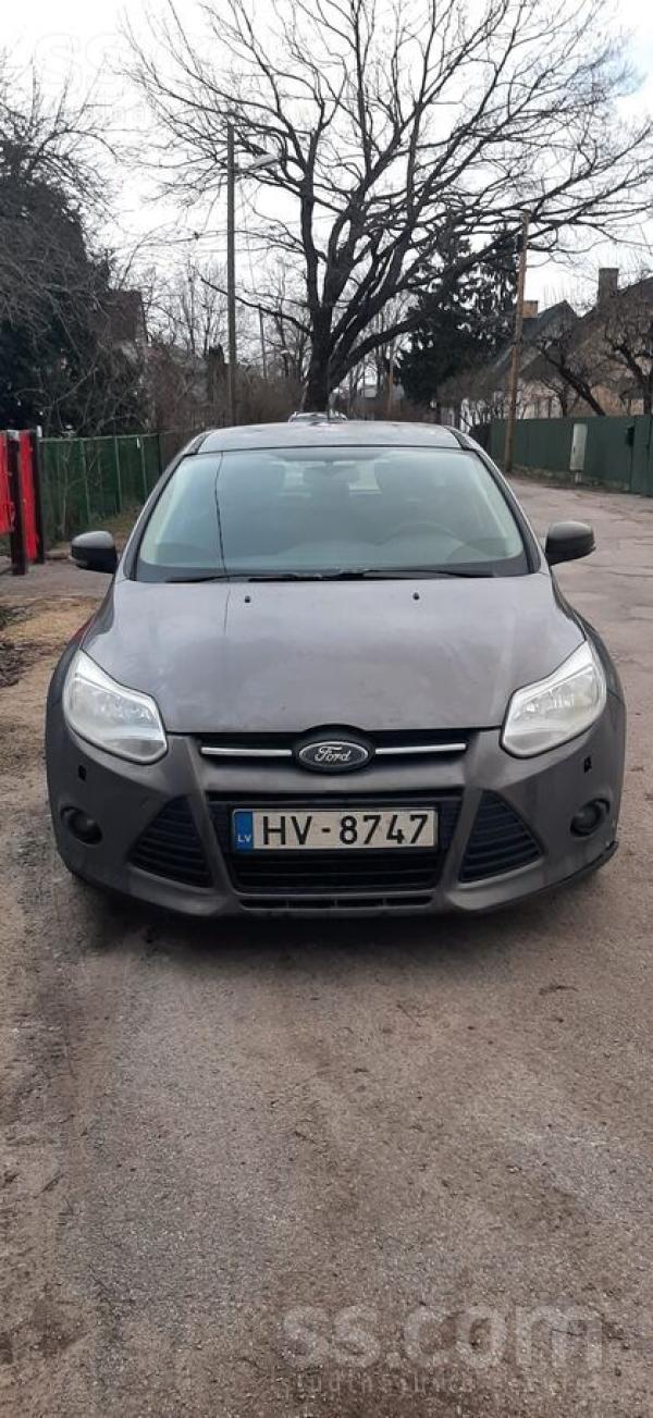 Pelēks Ford Focus 2012 Rīga, ar dzinēja tilpumu 1.60 L un nobraukumu 367 tūkst. km par 1650 €, foto 1 vietnē AUTOMOTO.COM.LV