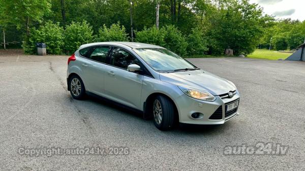 Pelēks Ford Focus 2012 Tallina, ar dzinēja tilpumu 1.60 L un nobraukumu 195 tūkst. km par 3190 €, foto 2 vietnē AUTOMOTO.COM.LV