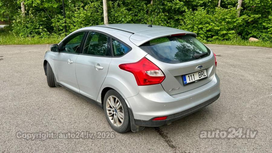 Pelēks Ford Focus 2012 Tallina, ar dzinēja tilpumu 1.60 L un nobraukumu 195 tūkst. km par 3190 €, foto 4 vietnē AUTOMOTO.COM.LV