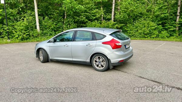 Pelēks Ford Focus 2012 Tallina, ar dzinēja tilpumu 1.60 L un nobraukumu 195 tūkst. km par 3190 €, foto 6 vietnē AUTOMOTO.COM.LV