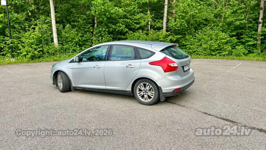 Pelēks Ford Focus 2012 Tallina, ar dzinēja tilpumu 1.60 L un nobraukumu 195 tūkst. km par 3190 €, foto 7 vietnē AUTOMOTO.COM.LV