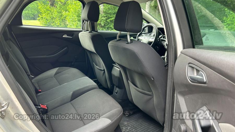 Pelēks Ford Focus 2012 Tallina, ar dzinēja tilpumu 1.60 L un nobraukumu 195 tūkst. km par 3190 €, foto 15 vietnē AUTOMOTO.COM.LV