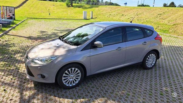 Grey Ford Focus 2012 in Kaunas, with an engine capacity of 1.60 L and mileage of 80 thousand km for 6500 €, photo 2 on AUTOMOTO.COM.LV