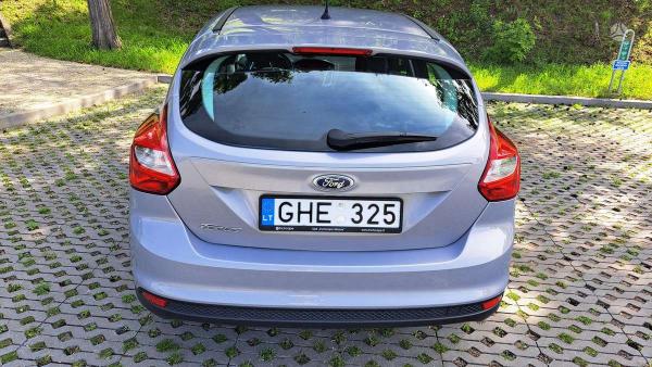 Grey Ford Focus 2012 in Kaunas, with an engine capacity of 1.60 L and mileage of 80 thousand km for 6500 €, photo 4 on AUTOMOTO.COM.LV