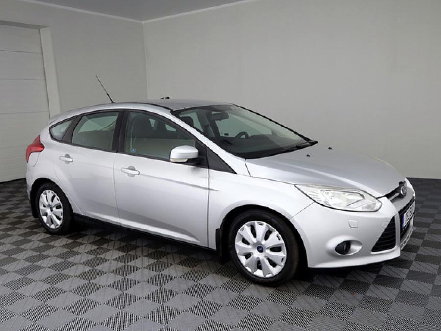 Pelēks Ford Focus 2012 Tallina, ar dzinēja tilpumu 1.60 L un nobraukumu 249 tūkst. km par 2499 €, foto 1 vietnē AUTOMOTO.COM.LV