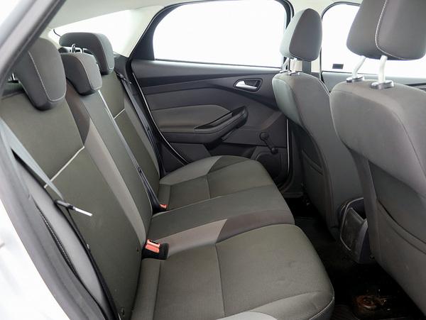 Grey Ford Focus 2012 in Tallinn, with an engine capacity of 1.60 L and mileage of 249 thousand km for 2499 €, photo 7 on AUTOMOTO.COM.LV