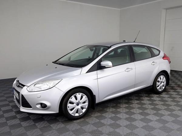 Grey Ford Focus 2012 in Tallinn, with an engine capacity of 1.60 L and mileage of 249 thousand km for 2499 €, photo 9 on AUTOMOTO.COM.LV
