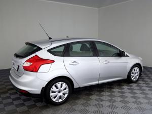 Pelēks Ford Focus 2012 Tallina, ar dzinēja tilpumu 1.60 L un nobraukumu 249 tūkst. km par 2499 €, foto 11 vietnē AUTOMOTO.COM.LV