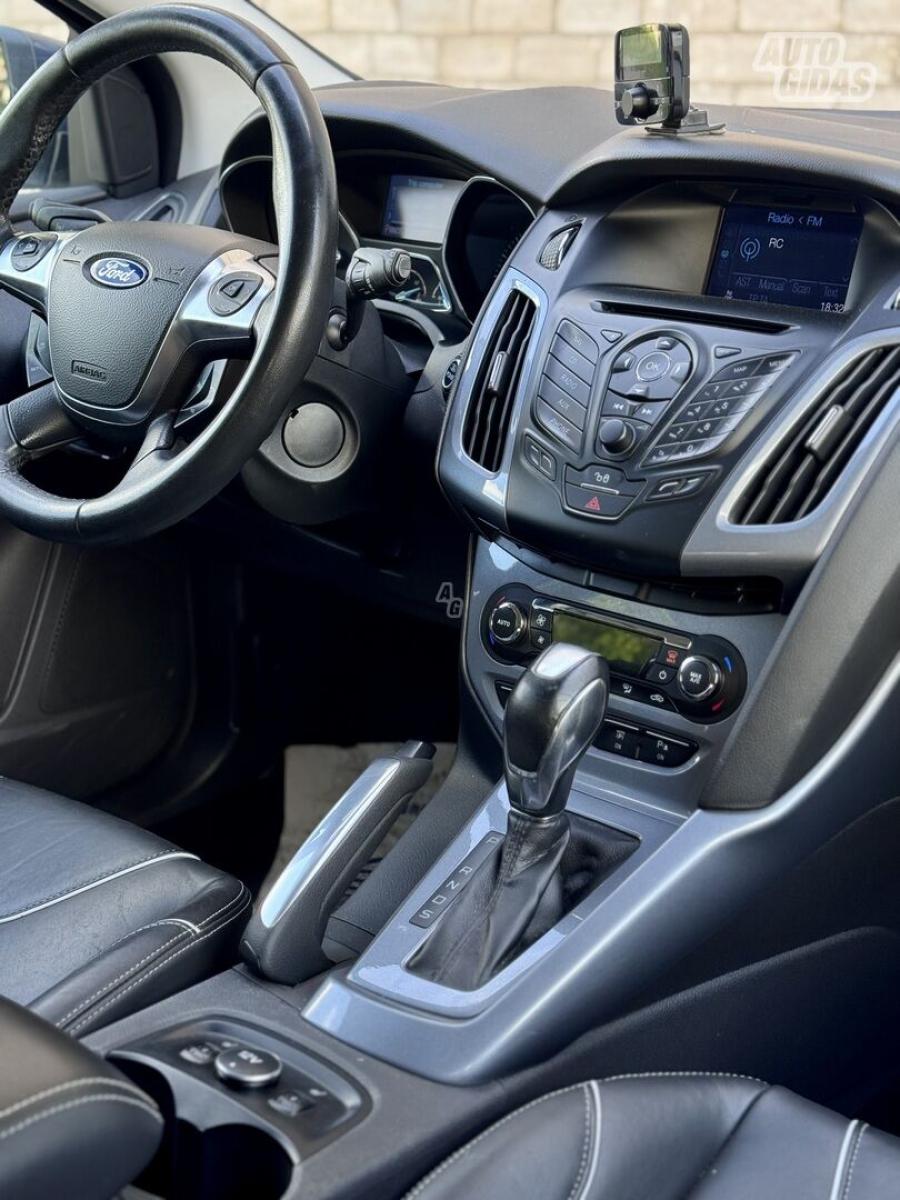 Pelēks Ford Focus 2012 Kretinga, ar dzinēja tilpumu 2.00 L un nobraukumu 292 tūkst. km par 5199 €, foto 15 vietnē AUTOMOTO.COM.LV