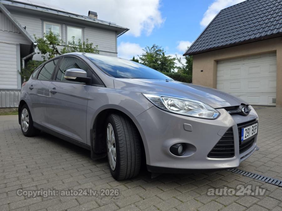 Pelēks Ford Focus 2012 Pērnava, ar dzinēja tilpumu 1.60 L un nobraukumu 57 tūkst. km par 4800 €, foto 4 vietnē AUTOMOTO.COM.LV