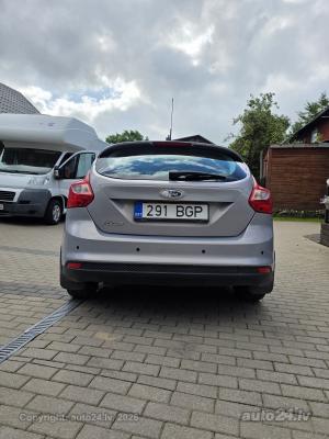 Pelēks Ford Focus 2012 Pērnava, ar dzinēja tilpumu 1.60 L un nobraukumu 57 tūkst. km par 4800 €, foto 5 vietnē AUTOMOTO.COM.LV