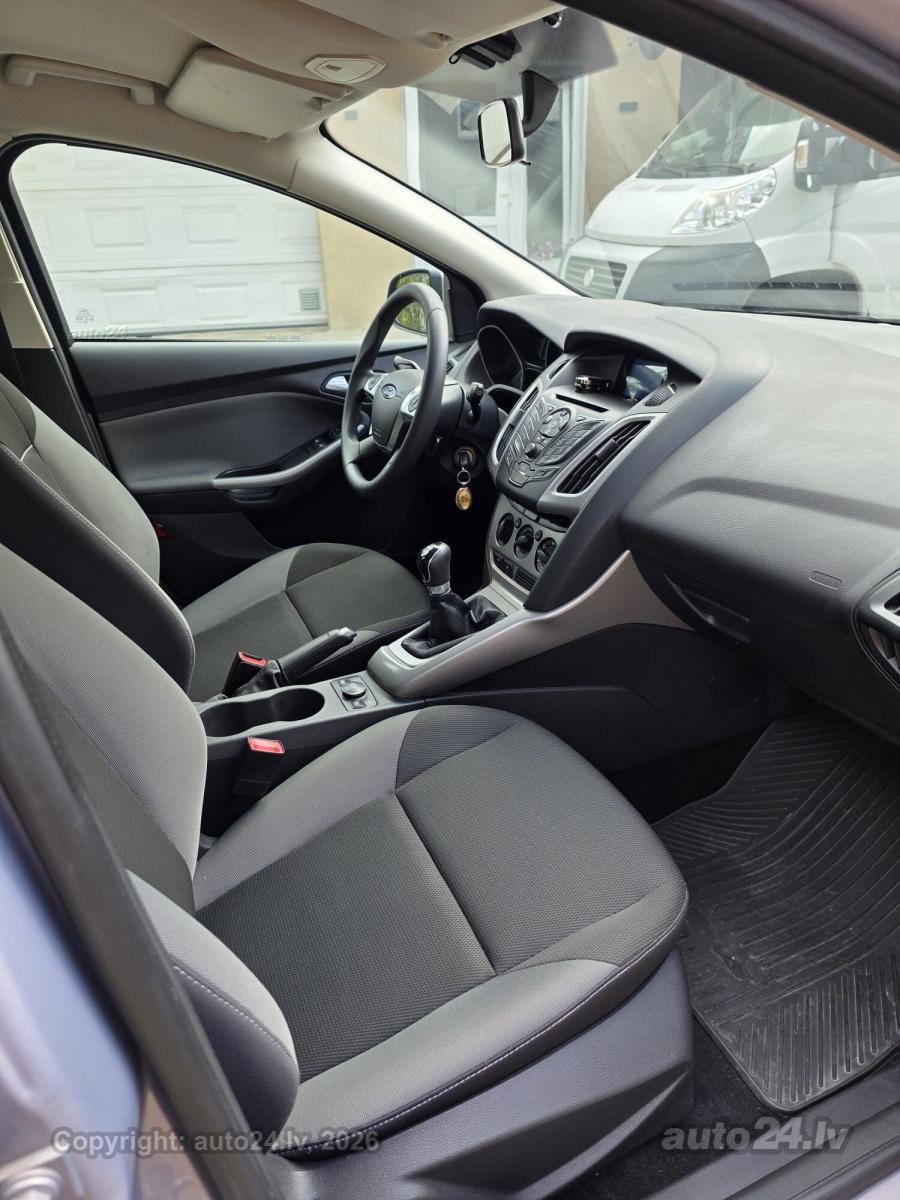 Pelēks Ford Focus 2012 Pērnava, ar dzinēja tilpumu 1.60 L un nobraukumu 57 tūkst. km par 4800 €, foto 7 vietnē AUTOMOTO.COM.LV