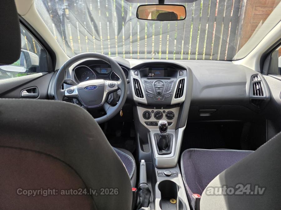 Pelēks Ford Focus 2012 Pērnava, ar dzinēja tilpumu 1.60 L un nobraukumu 57 tūkst. km par 4800 €, foto 12 vietnē AUTOMOTO.COM.LV