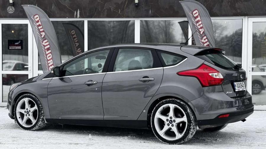 Pelēks Ford Focus 2013 Radviliškis, ar dzinēja tilpumu 2.00 L un nobraukumu 186 tūkst. km par 5150 €, foto 7 vietnē AUTOMOTO.COM.LV