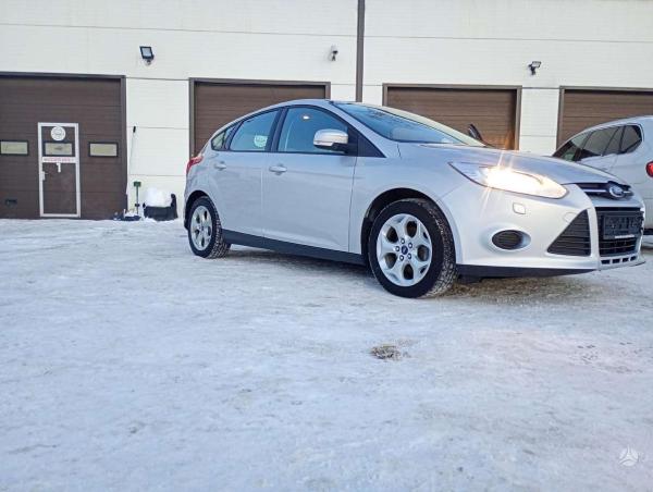 Grey Ford Focus 2013 in Utena, with an engine capacity of 1.00 L and mileage of 145 thousand km for 3399 €, photo 3 on AUTOMOTO.COM.LV