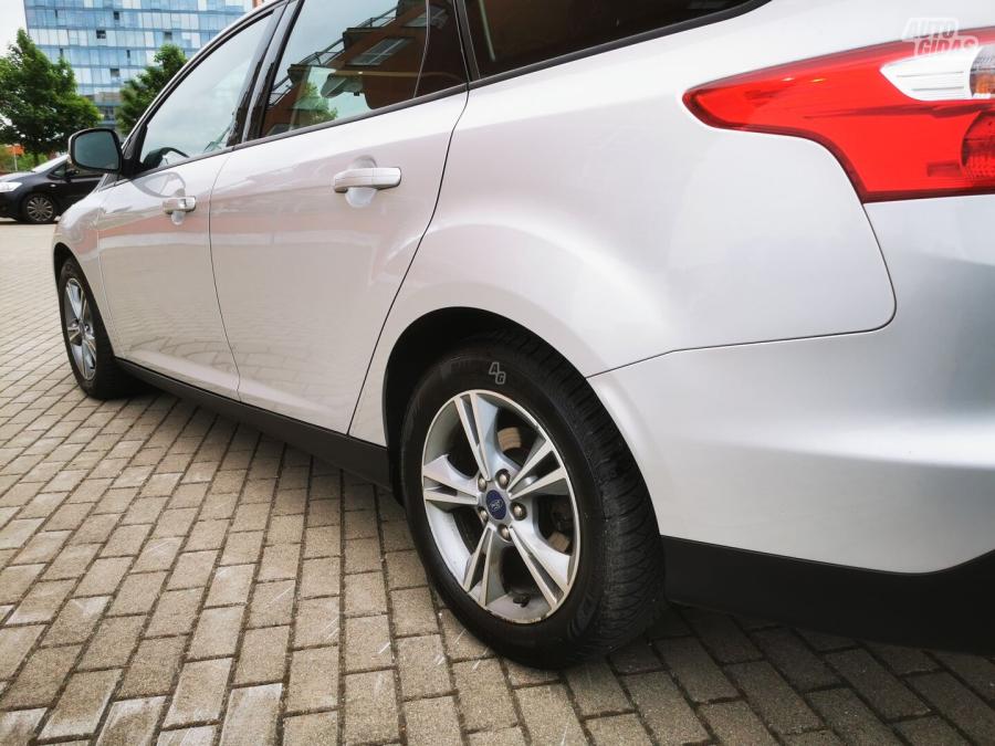 Pelēks Ford Focus 2013 Klaipėda, ar dzinēja tilpumu 1.00 L un nobraukumu 147 tūkst. km par 3490 €, foto 10 vietnē AUTOMOTO.COM.LV