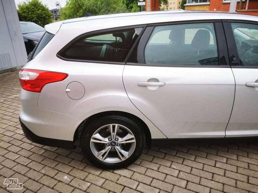 Pelēks Ford Focus 2013 Klaipėda, ar dzinēja tilpumu 1.00 L un nobraukumu 147 tūkst. km par 3490 €, foto 14 vietnē AUTOMOTO.COM.LV