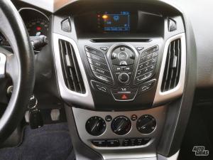 Pelēks Ford Focus 2013 Klaipėda, ar dzinēja tilpumu 1.00 L un nobraukumu 147 tūkst. km par 3490 €, foto 28 vietnē AUTOMOTO.COM.LV