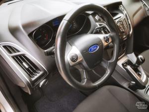 Pelēks Ford Focus 2013 Klaipėda, ar dzinēja tilpumu 1.00 L un nobraukumu 147 tūkst. km par 3490 €, foto 29 vietnē AUTOMOTO.COM.LV