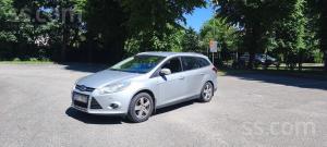 Grey Ford Focus 2013 in Riga, with an engine capacity of 1.60 L and mileage of 409 thousand km for 2000 €, photo 4 on AUTOMOTO.COM.LV