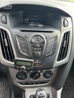 Grey Ford Focus 2013 in Vilnius, with an engine capacity of 1.00 L and mileage of 95 thousand km for 1499 €, photo 9 on AUTOMOTO.COM.LV
