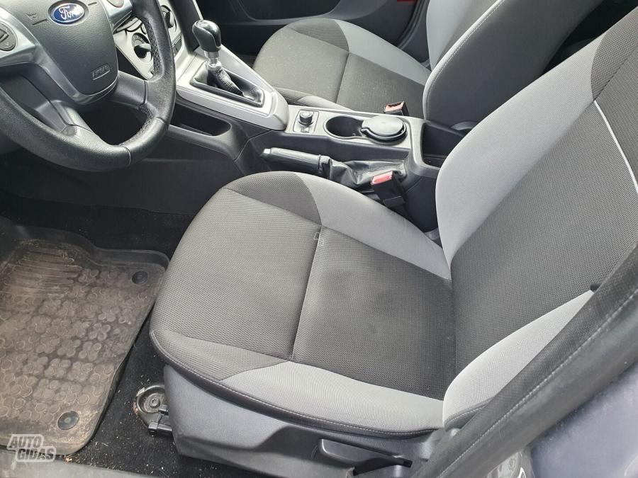 Grey Ford Focus 2013 in Vilnius, with an engine capacity of 1.00 L and mileage of 95 thousand km for 1499 €, photo 13 on AUTOMOTO.COM.LV