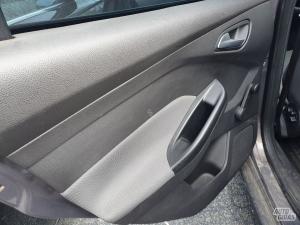 Grey Ford Focus 2013 in Vilnius, with an engine capacity of 1.00 L and mileage of 95 thousand km for 1499 €, photo 16 on AUTOMOTO.COM.LV