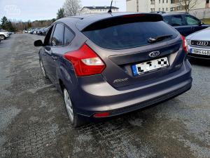 Grey Ford Focus 2013 in Vilnius, with an engine capacity of 1.00 L and mileage of 95 thousand km for 1499 €, photo 21 on AUTOMOTO.COM.LV