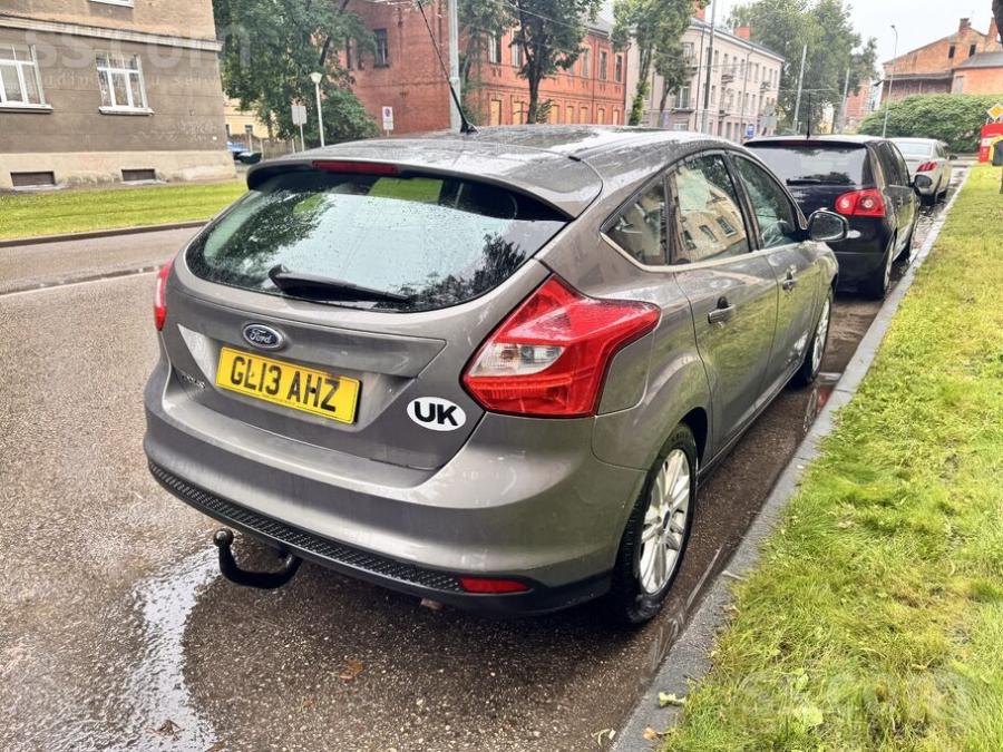 Pelēks Ford Focus 2013 Daugavpils, ar dzinēja tilpumu 1.60 L un nobraukumu 192 tūkst. km par 1050 €, foto 4 vietnē AUTOMOTO.COM.LV