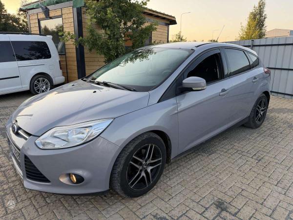 Pelēks Ford Focus 2013 Šauļi, ar dzinēja tilpumu 1.56 L un nobraukumu 3 tūkst. km par 1500 €, foto 3 vietnē AUTOMOTO.COM.LV