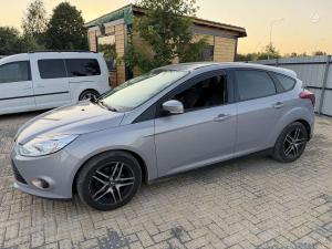 Pelēks Ford Focus 2013 Šauļi, ar dzinēja tilpumu 1.56 L un nobraukumu 3 tūkst. km par 1500 €, foto 5 vietnē AUTOMOTO.COM.LV