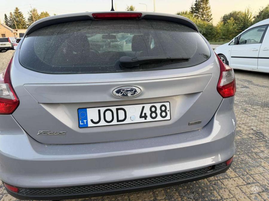 Pelēks Ford Focus 2013 Šauļi, ar dzinēja tilpumu 1.56 L un nobraukumu 3 tūkst. km par 1500 €, foto 8 vietnē AUTOMOTO.COM.LV