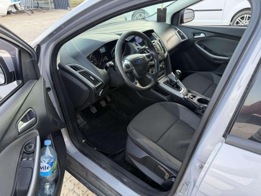Pelēks Ford Focus 2013 Šauļi, ar dzinēja tilpumu 1.56 L un nobraukumu 3 tūkst. km par 1500 €, foto 15 vietnē AUTOMOTO.COM.LV