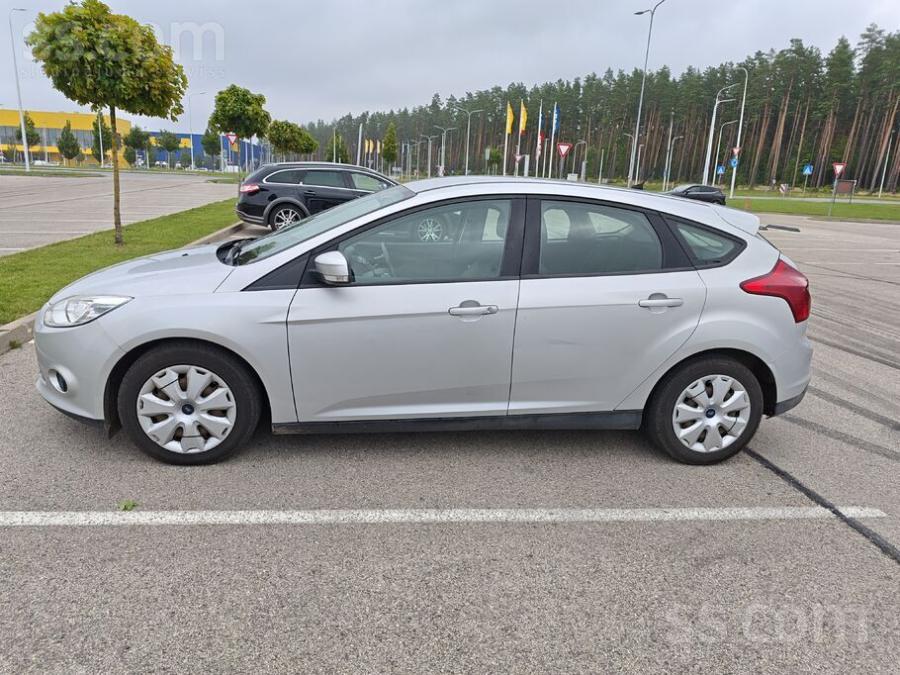 Pelēks Ford Focus 2013 Rīga, ar dzinēja tilpumu 1.60 L un nobraukumu 208 tūkst. km par 3350 €, foto 4 vietnē AUTOMOTO.COM.LV