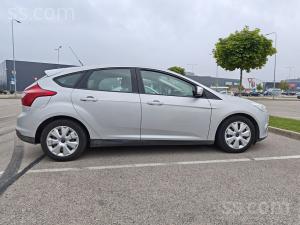 Pelēks Ford Focus 2013 Rīga, ar dzinēja tilpumu 1.60 L un nobraukumu 208 tūkst. km par 3350 €, foto 5 vietnē AUTOMOTO.COM.LV
