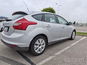 Pelēks Ford Focus 2013 Rīga, ar dzinēja tilpumu 1.60 L un nobraukumu 208 tūkst. km par 3350 €, foto 6 vietnē AUTOMOTO.COM.LV
