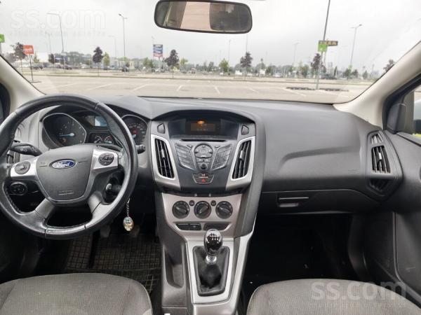 Pelēks Ford Focus 2013 Rīga, ar dzinēja tilpumu 1.60 L un nobraukumu 208 tūkst. km par 3350 €, foto 7 vietnē AUTOMOTO.COM.LV